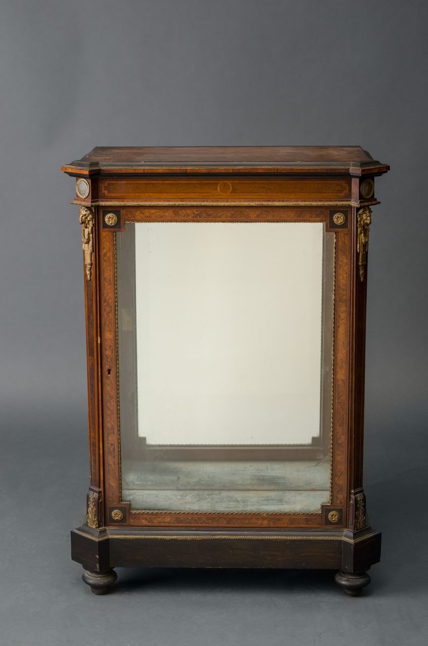 Victorian Vitrine | Hieronymus Objects