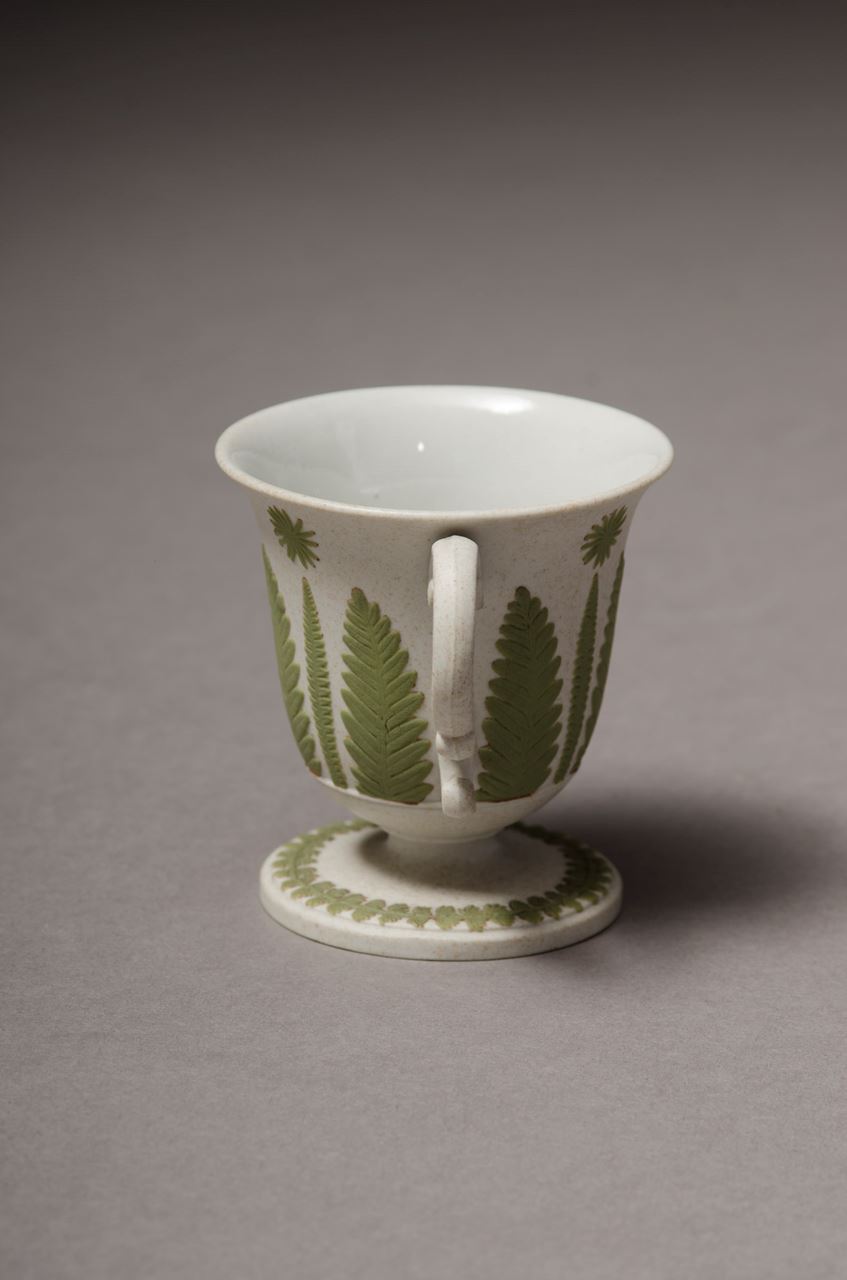 Motif Green and White Stoneware Covered Cup | Hieronymus Objects
