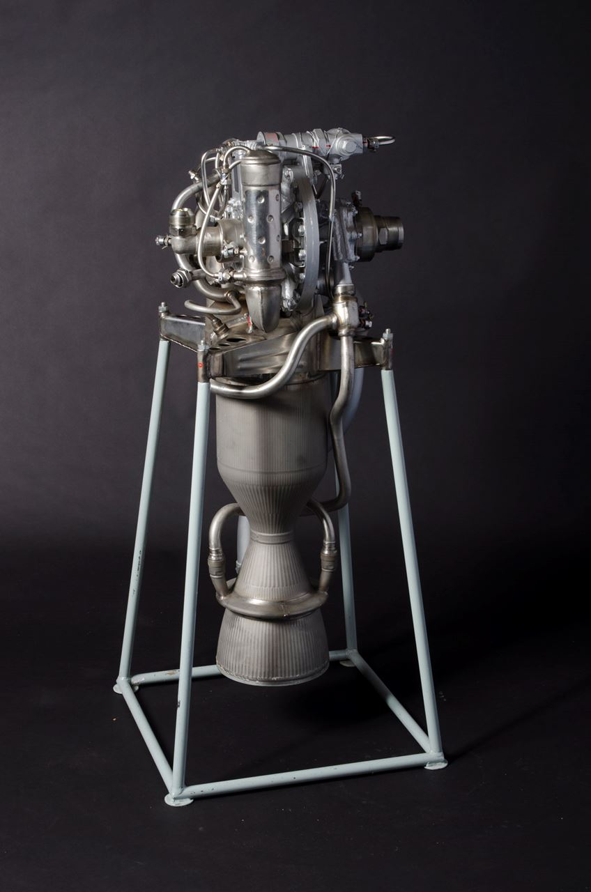 Soviet Rocket Engine | Hieronymus Objects