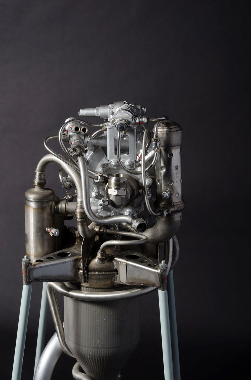 Soviet Rocket Engine | Hieronymus Objects