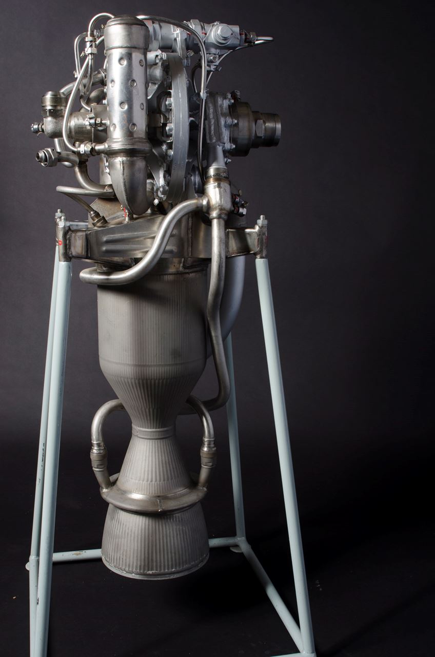 Soviet Rocket Engine | Hieronymus Objects