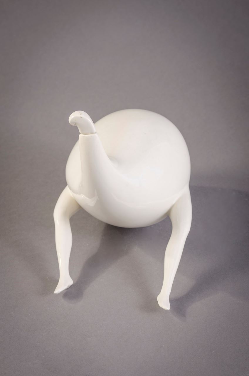 Gloss Vase with Legs | Hieronymus Objects